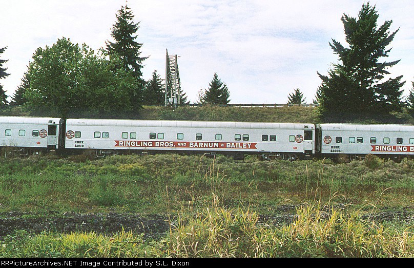 RBB Circus Train on the SeaLine